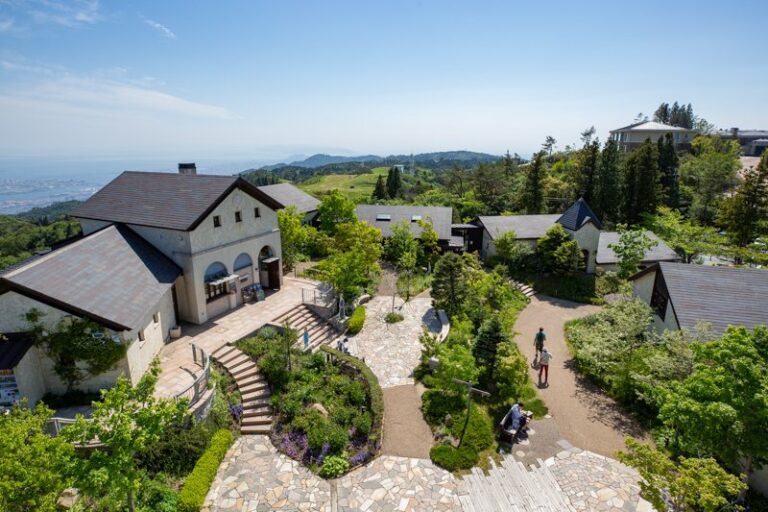 Kobe Rokko Railway Co., Ltd. | Rokko Cable and Rokko Sanjo Bus website ...